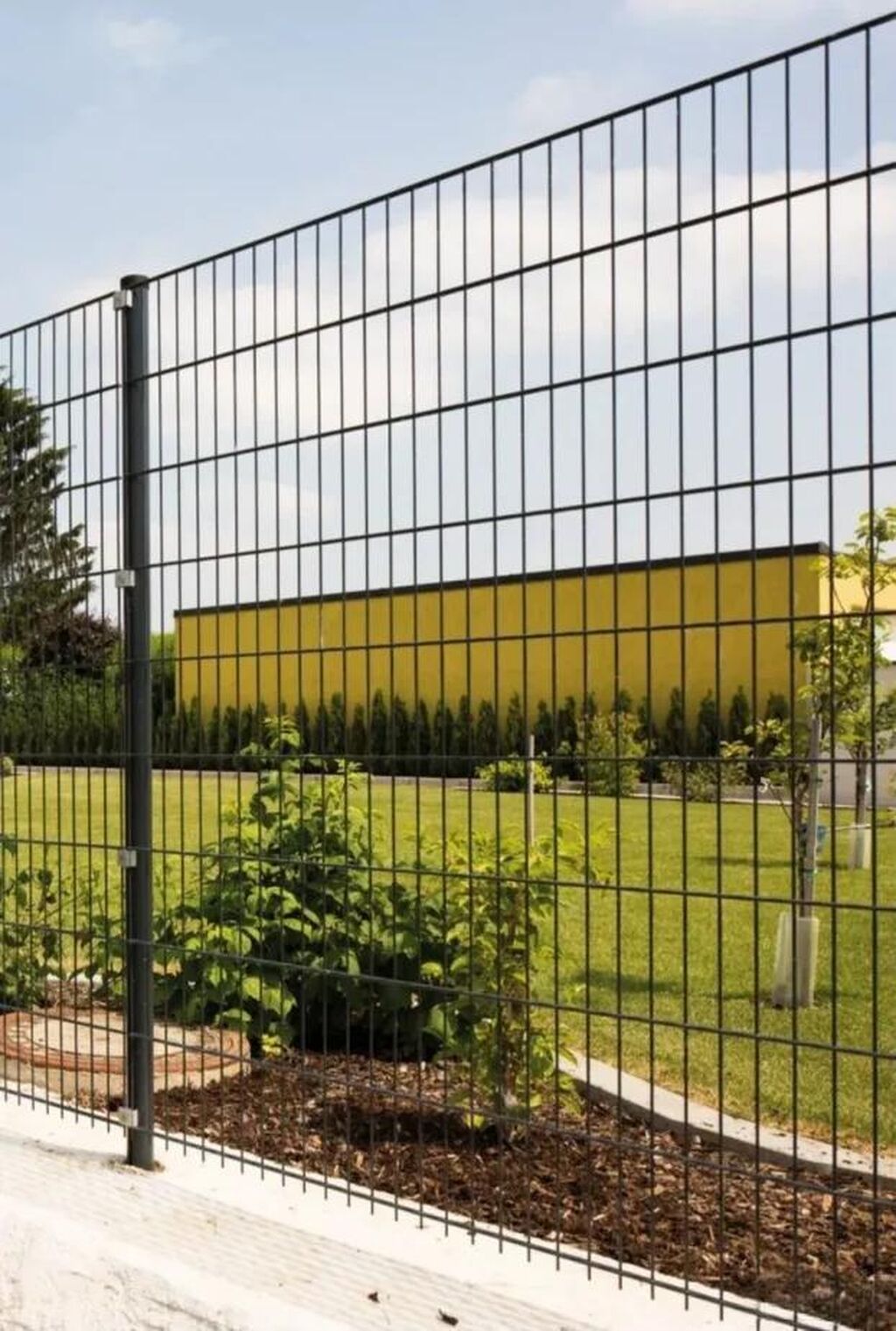 Panel 2D 183x250 cm – 6/5/6 mm – cink + PVC    Fence System doo