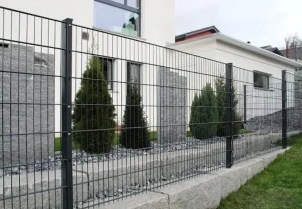    PANELNE OGRADE 2D 8/6/8 mm – CINK + PVC    Fence System doo Bulevar