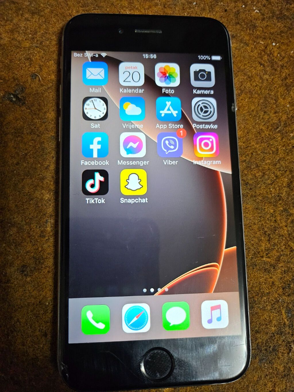 Apple iPhone 6 – 16 GB, Space Gray telefon je potpuno ispravan sim