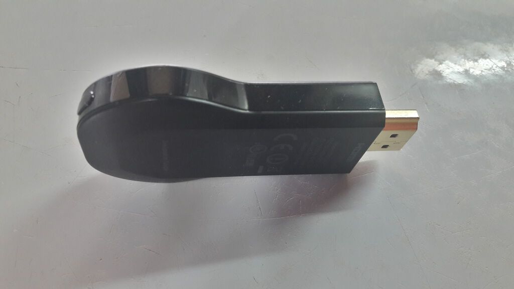Google Chromecast (1st generation) model H2G242
