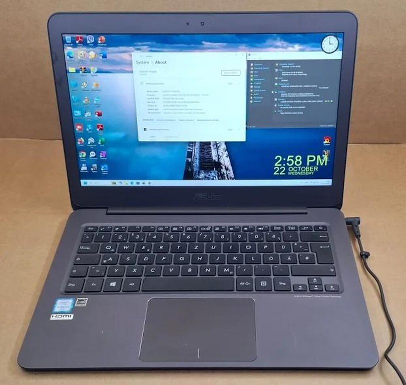 Asus ZenBook UX305/Intel m3-6Y30/8GB DDR3/SSD 128GB/13.3\"/ . Hvala