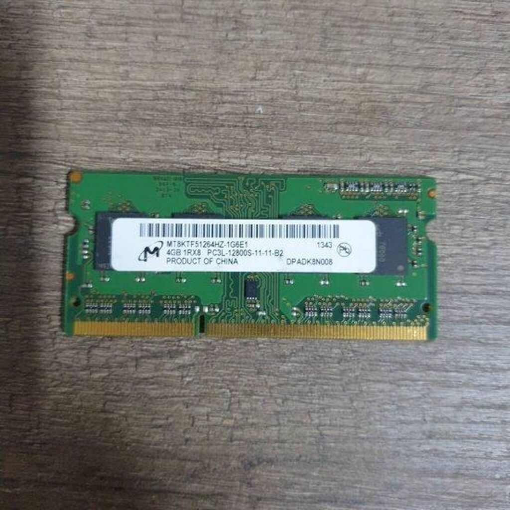 M 4gb DDR3 PC3l 11 11 B2. ispravna