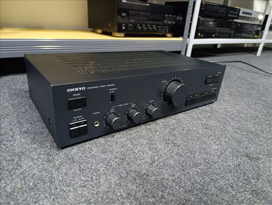 Onkyo A 8220