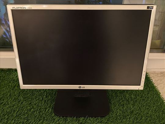 LG monitor 16 inch kao nov sa stalkom
