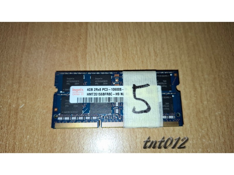 == 2 x 4Gb DDR3 RAM memorija za laptop ==