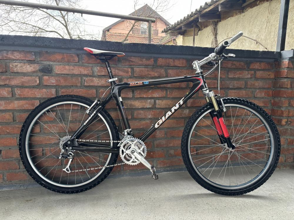 Giant MCM Pro (M) Carbon - Deore XT
