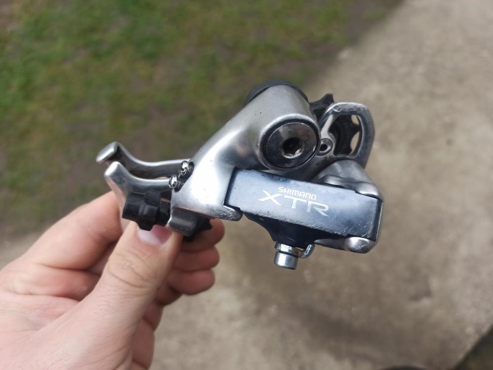 Shimano XTR M900 zadnji menjac