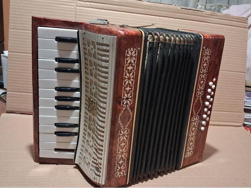 Ruska harmonika mini