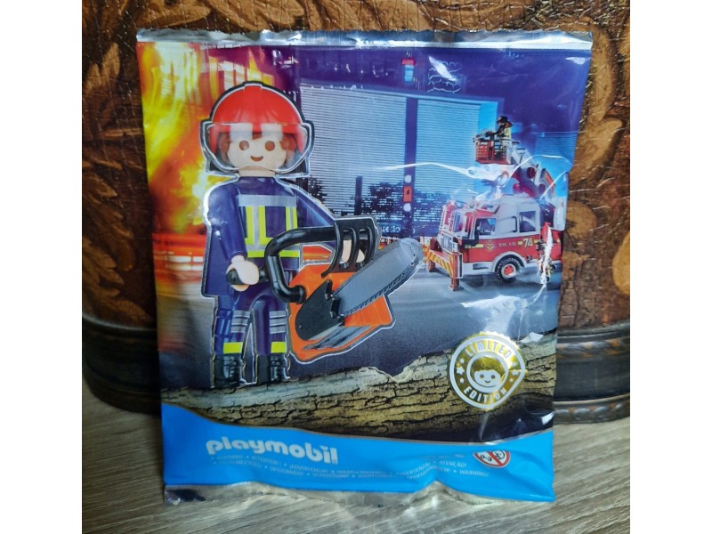Playmobil figura vatrogasca sa motornom testerom