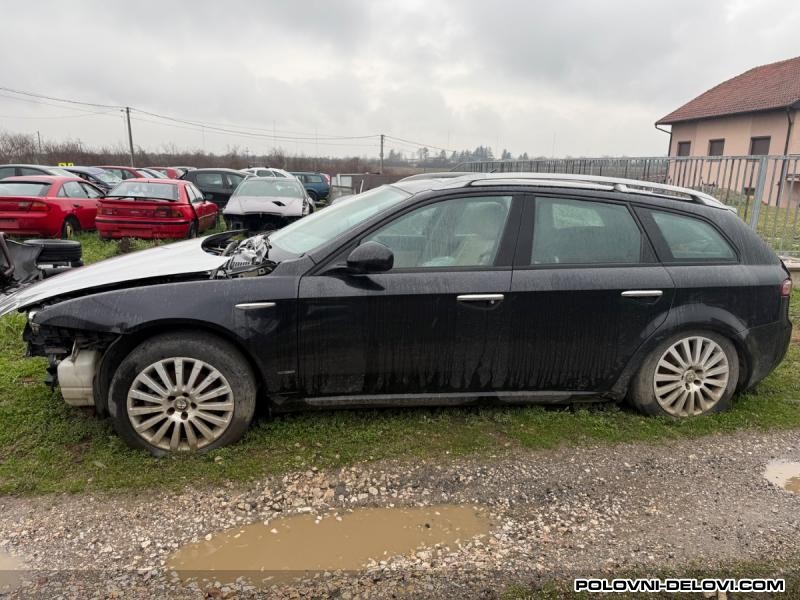 Alfa Romeo 159 1.9 Multijet Kompletan Auto U Delovima