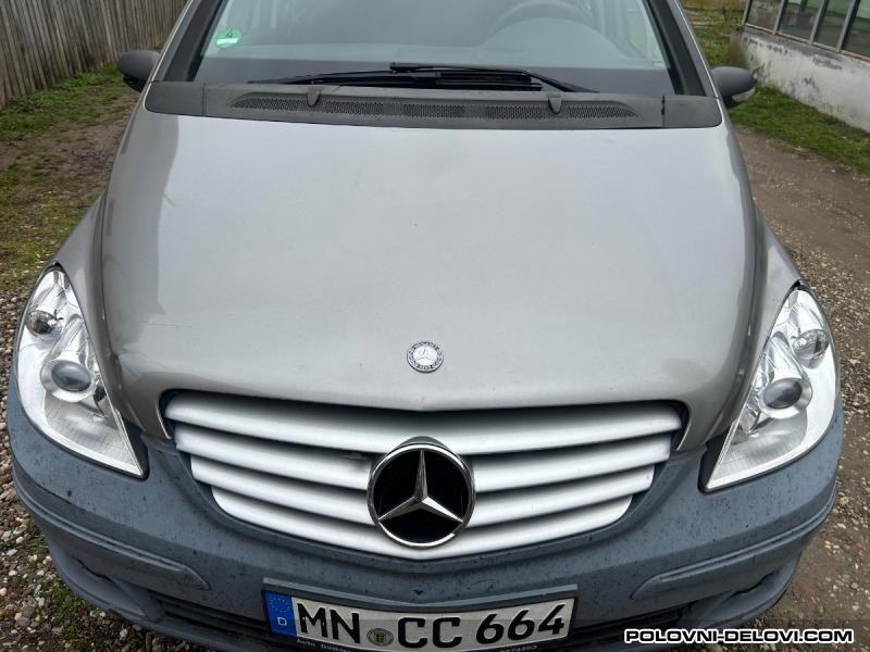 Mercedes B Kompletan Auto U Delovima