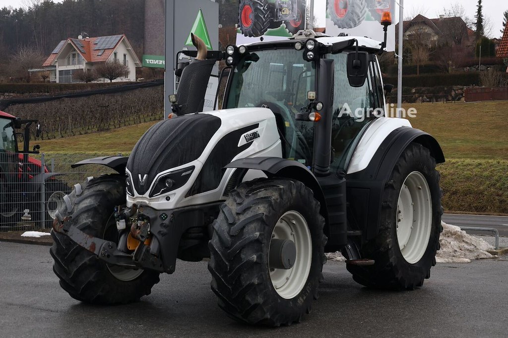 Valtra T 214 Direct traktor točkaš