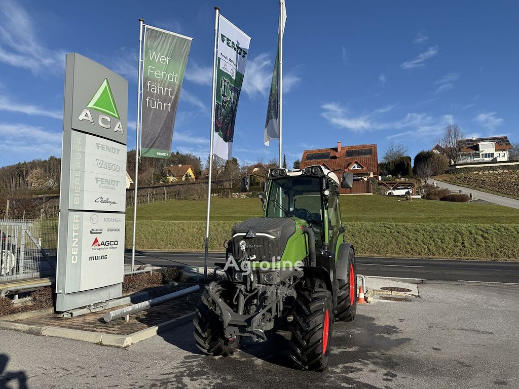 Fendt 211 Vario V traktor točkaš
