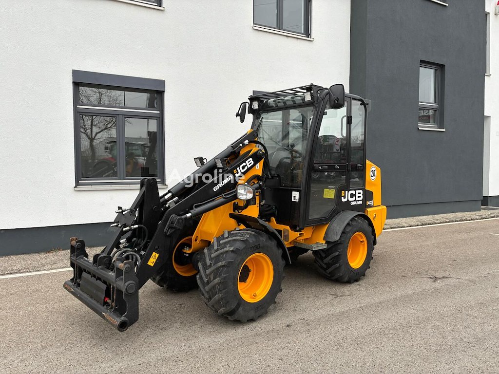 Novi JCB 403 PLUS AGRI HL traktor točkaš