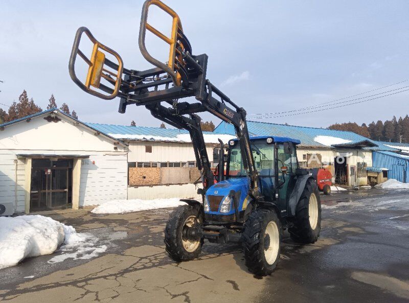 New Holland TRACTOR(NEW HOLLAND) traktor točkaš