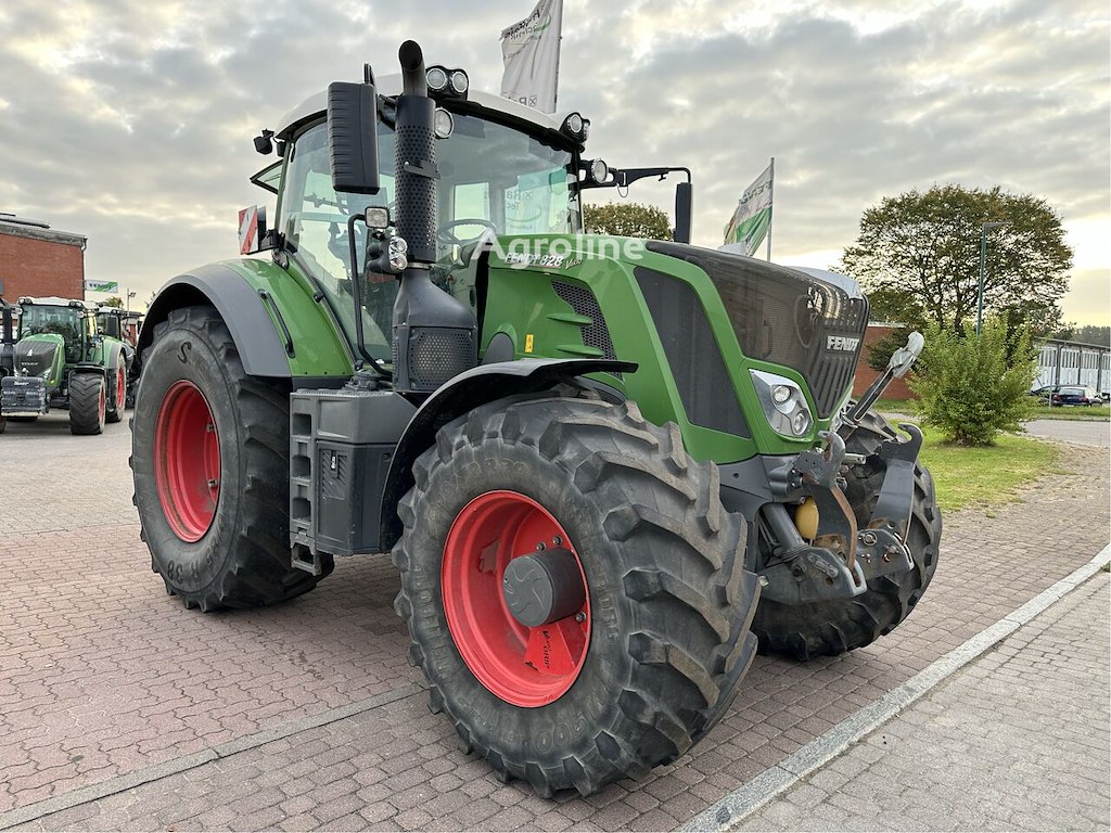 Fendt 828 Vario S4 ProfiPlus traktor točkaš