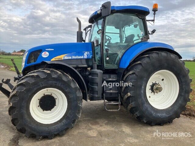 Prodaje se New Holland T7060 AutoCommand traktor točkaš na aukciji