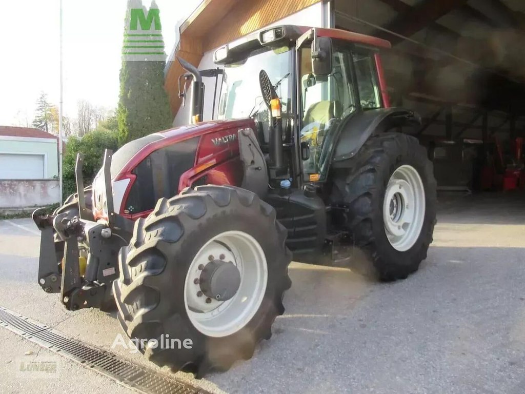 Valtra n163d traktor točkaš