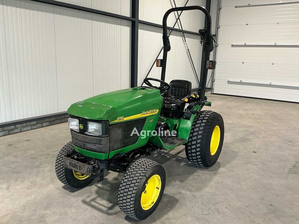 Prodaje se John Deere 4110 mini traktor na aukciji