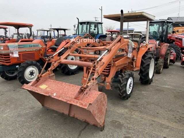 Kubota TRACTOR(Kubota) mototraktor