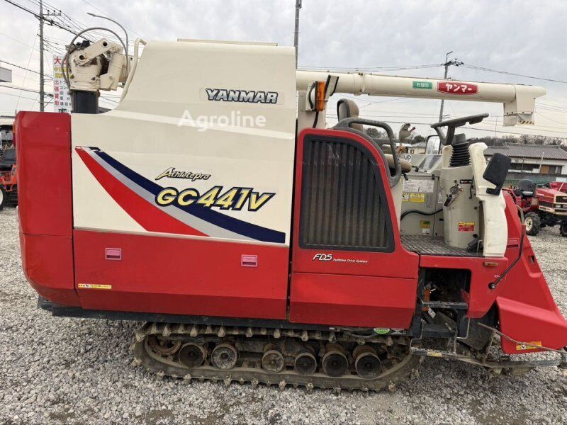 Yanmar COMBINE(Yanmar) kombajn za žito