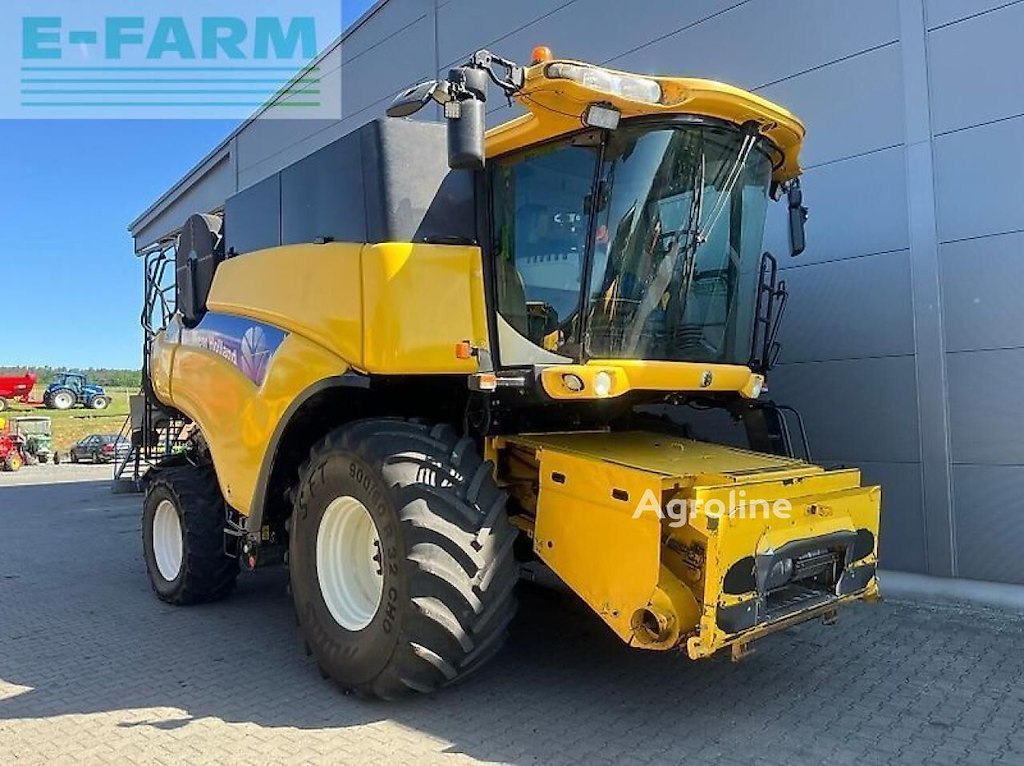 New Holland Cr 9070 kombajn za žito