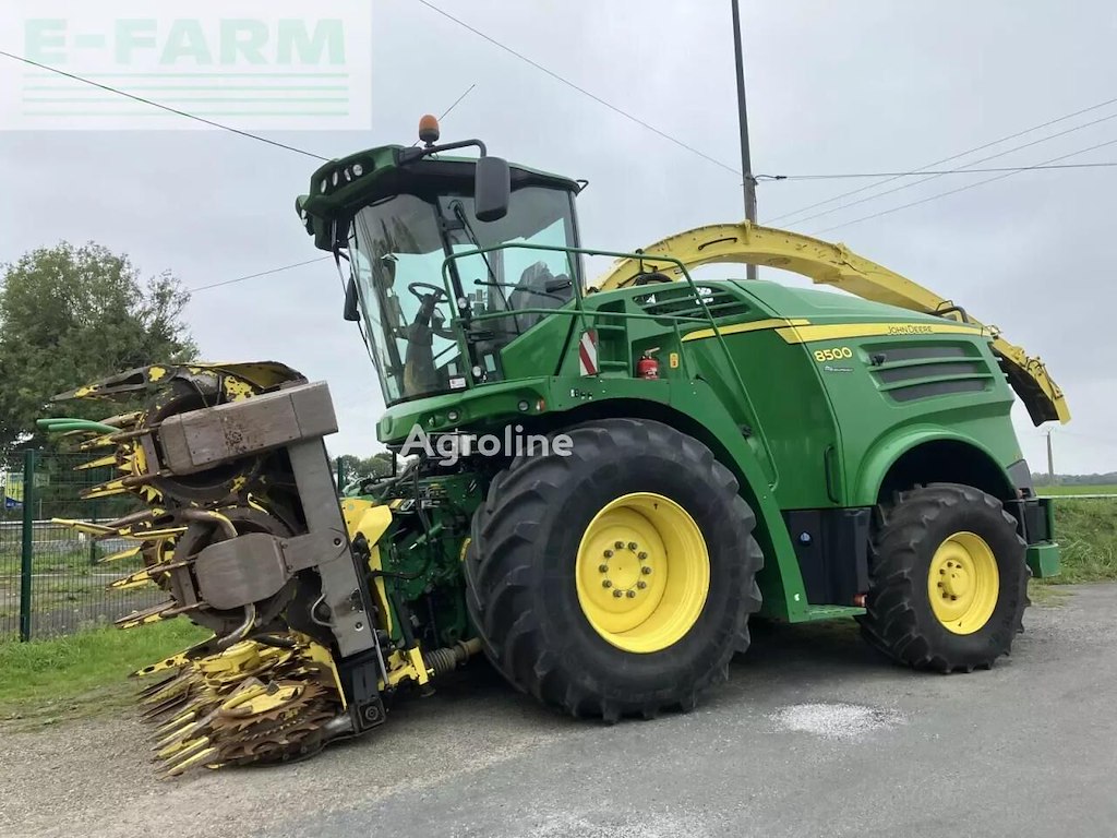 John Deere ensileuse jd 8500 4rm krmni kombajn