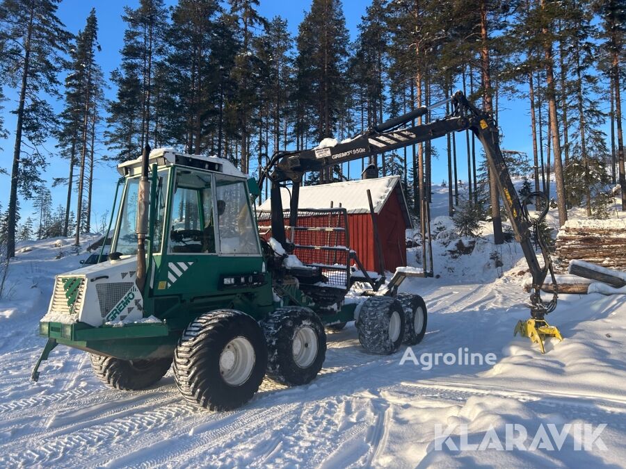 Prodaje se Gremo 950 R forvarder na aukciji