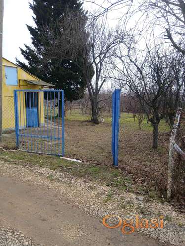 Prodajem uknjižen plac na Fruškoj gori, površine 17,7 ari