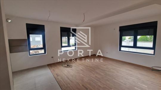 Ledine,Vojvođanska,52 m2,lux,ekstra povoljno ID#13