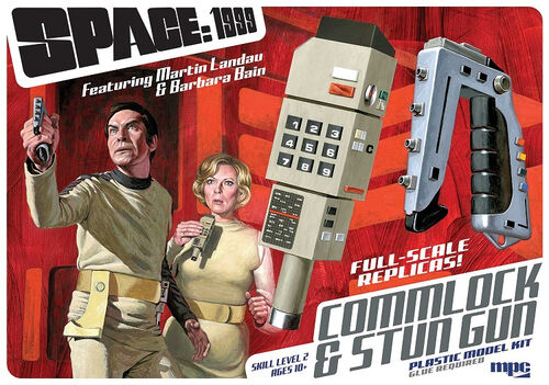 NEW! MPC 941 Space : 1999 - Stun Gun and Commlock