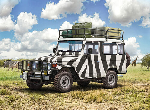 Italeri 3681 Toyota Landcruiser Safari
