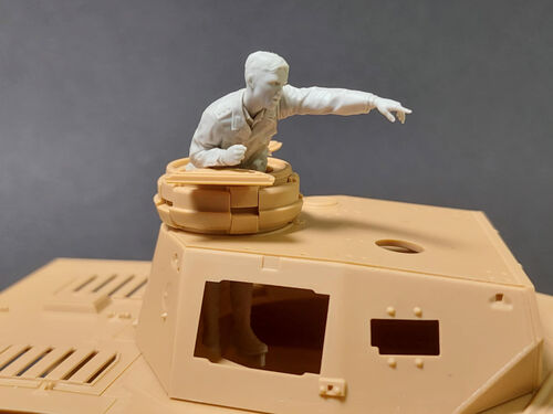 PanzerArt FI35-250 DAK Pz.III/IV Tank Commander
