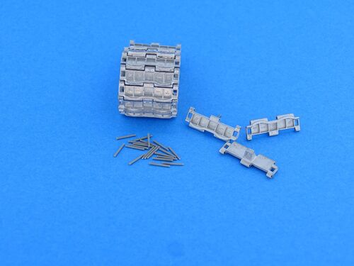 MASTERCLUB MTL-35129 Tracks for M4 Sherman HVSS T66 type