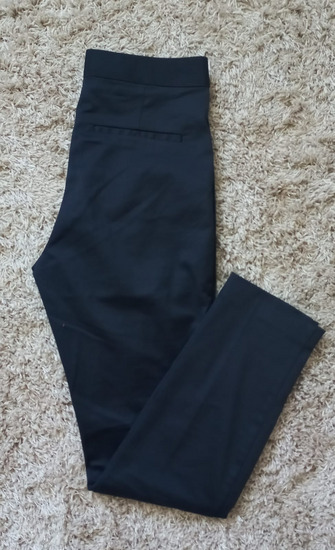H&M pantalone NOVO