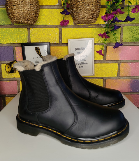 Dr. Martens gležnjače 39