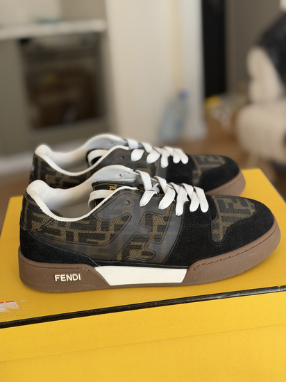 Nove FENDI