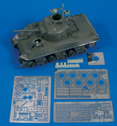 Royal Model di R. Reale 475 M4 Sherman Early Production