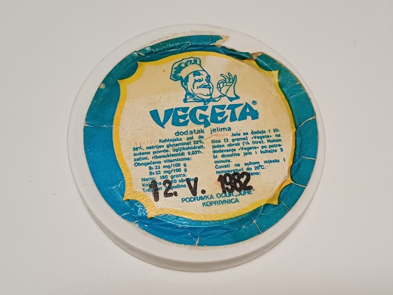 Poklopac od ambalaže - Vegeta iz 1982. (manji)