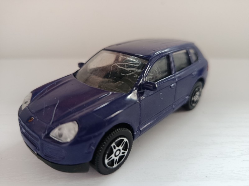 Porsche Cayenne Turbo, 1:43