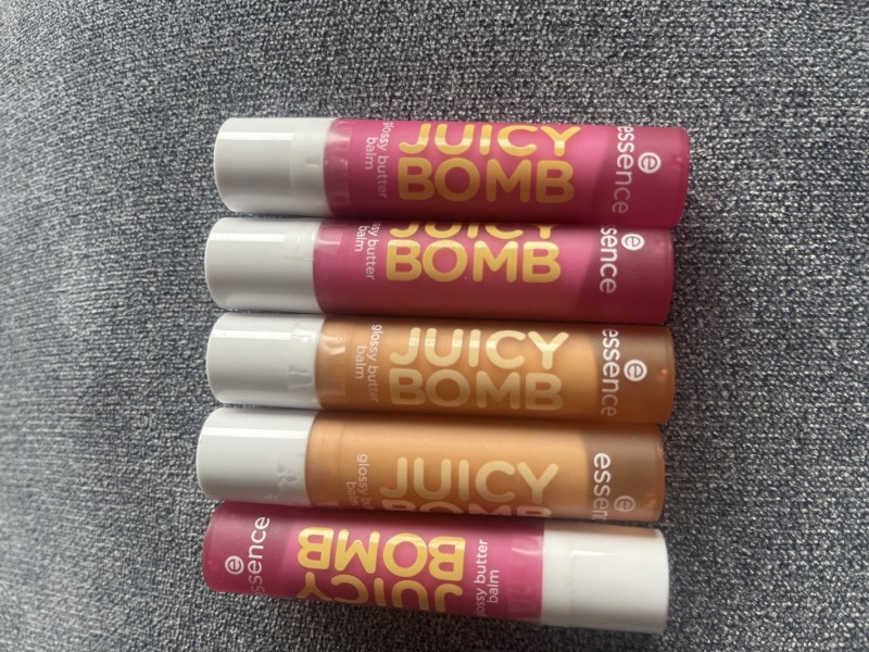 Essence lip balm labelo