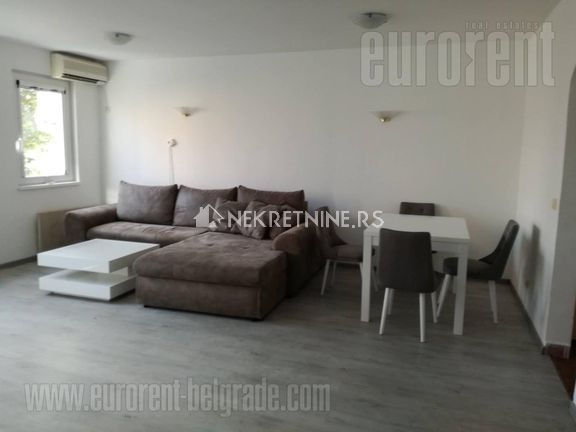 #43992, Izdavanje, Stan, ZEMUN, 700 EUR