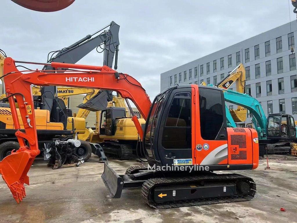 Hitachi ZX60 bager guseničar