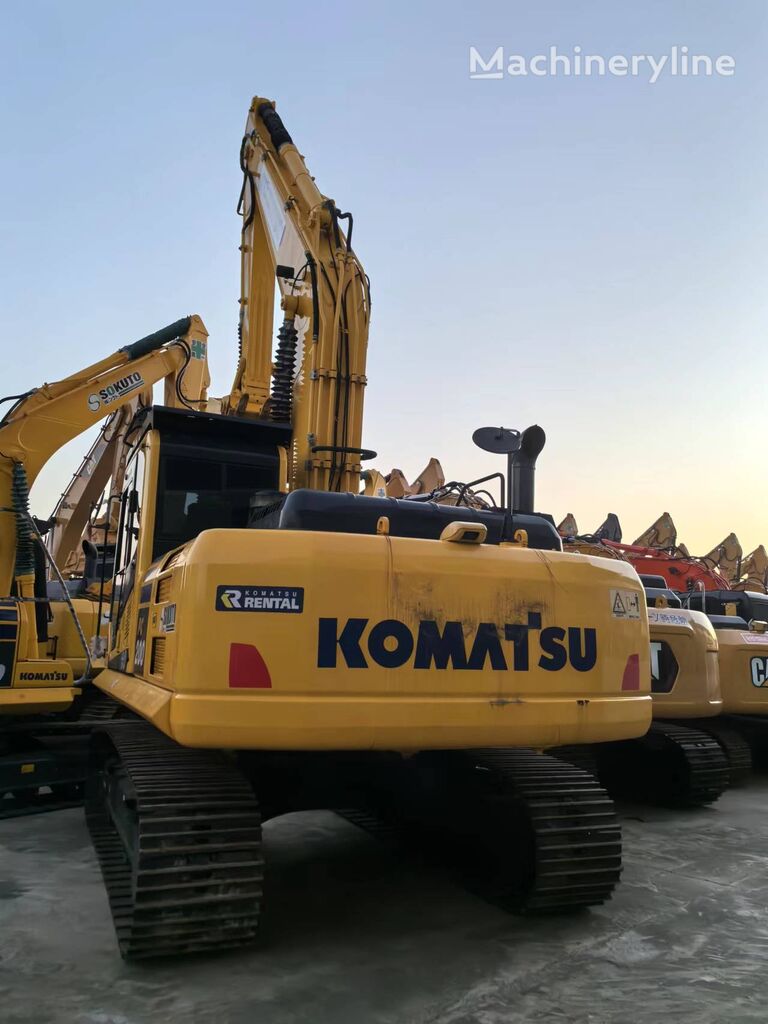 Komatsu PC200-8 bager guseničar