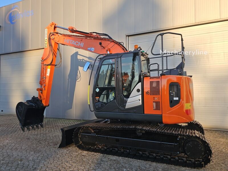 Hitachi ZX135-6 bager guseničar