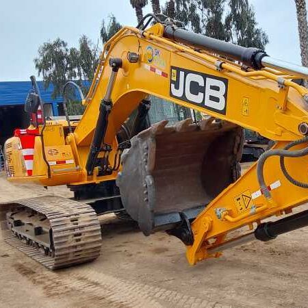JCB JS220 bager guseničar