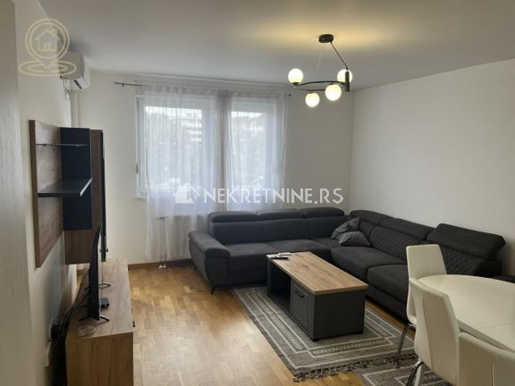 Dvosoban Stan 50 m² Petrovaradin | PET FRIENDLY | Garaža | Parking |