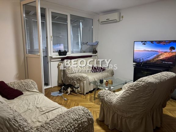 Voždovac, Medaković 2, Radovana Simića Cige, 1.5, 41m2, 350EUR