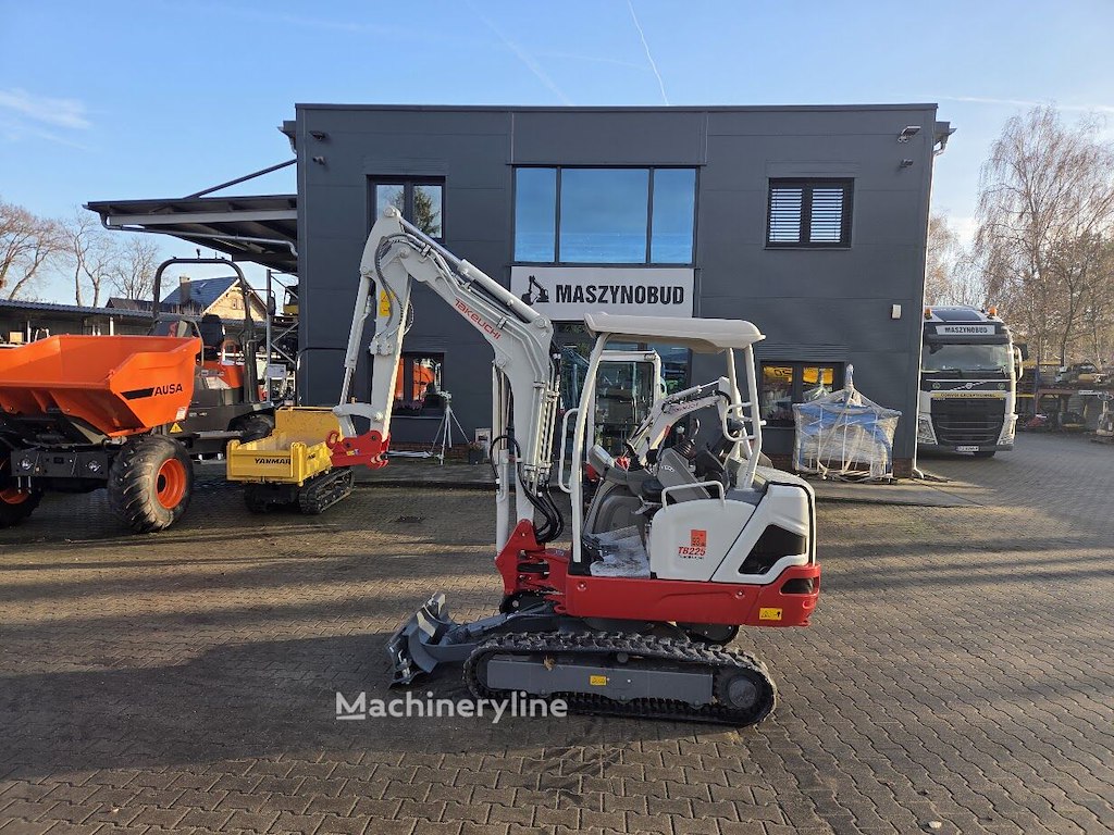 Novi Takeuchi TB225S mini bager