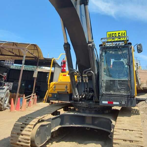 Volvo EC350DL bager guseničar